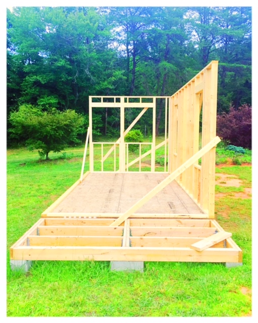 Tiny House Tuesday // The Walls We Build - Cathy Baker